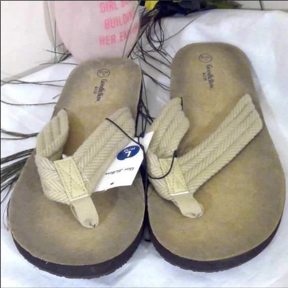 Goodfellow & Co | Shoes | Last Pair Goodfellow Co Tstrap Flip Flops ...